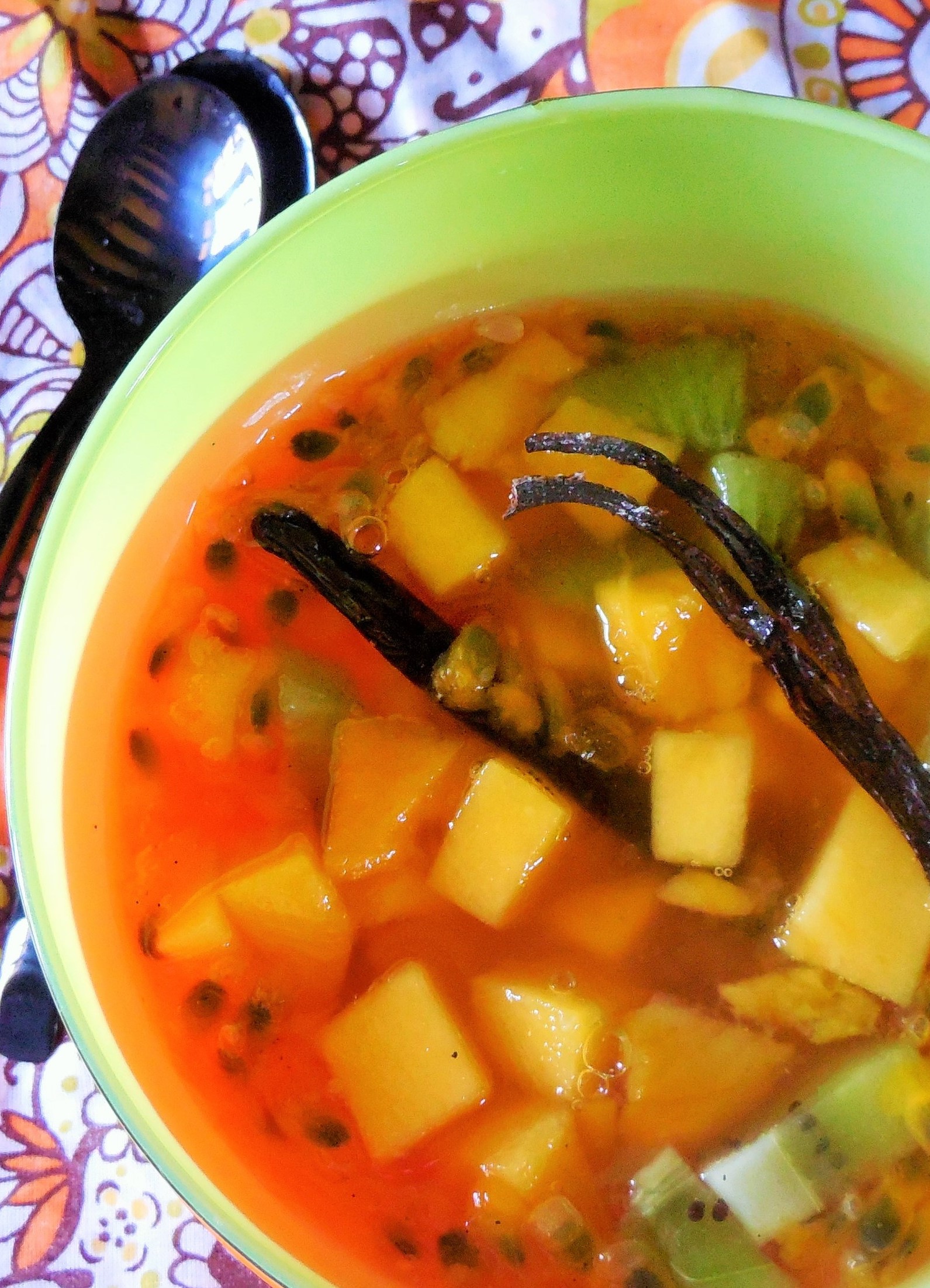 Soupe de fruits exotiques au thé de Chine ‘fruits et fleurs’ – Quoi Qu ...