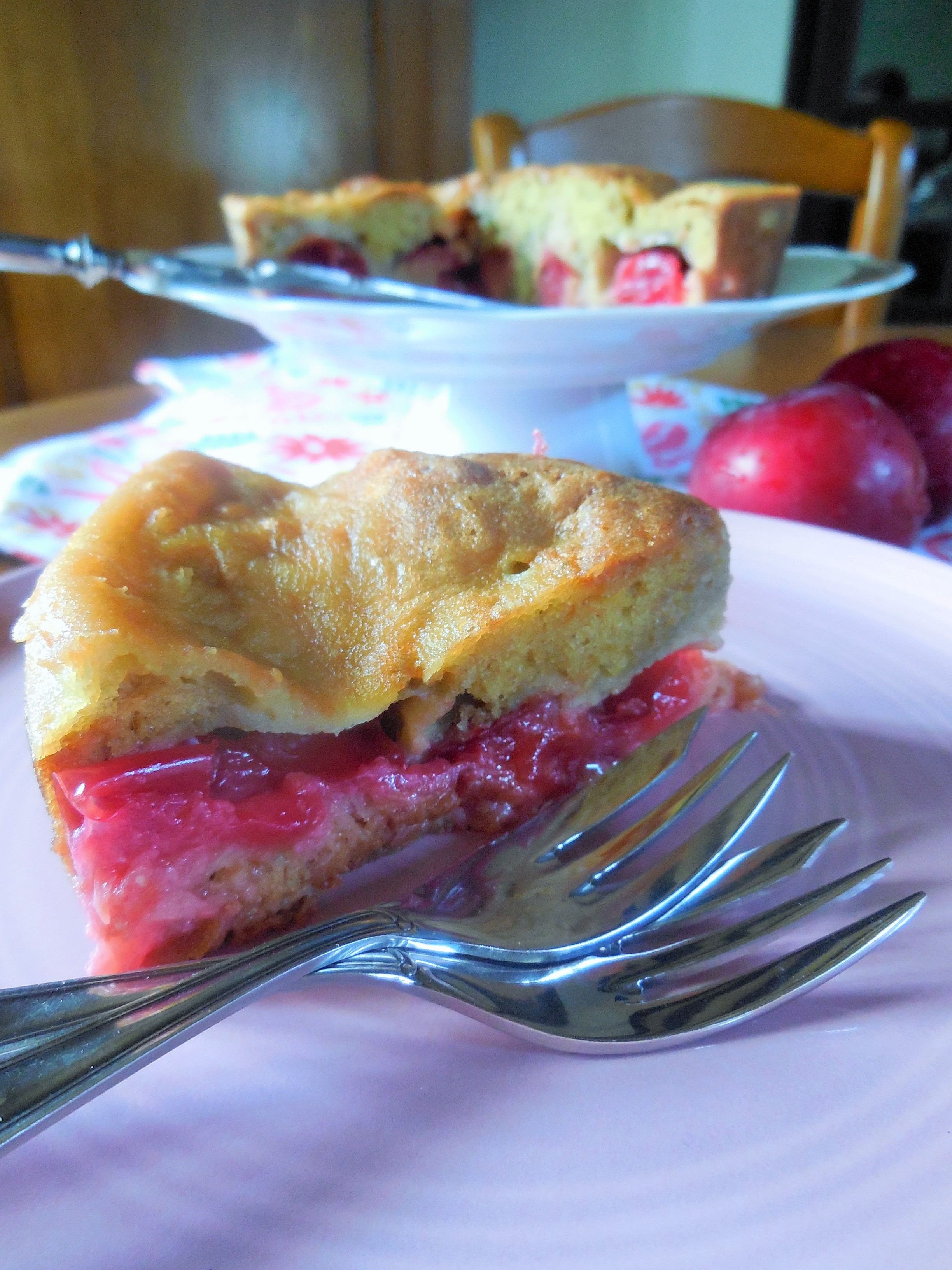 Gâteau aux prunes Ruby Crunch – Quoi Qu'on Mange