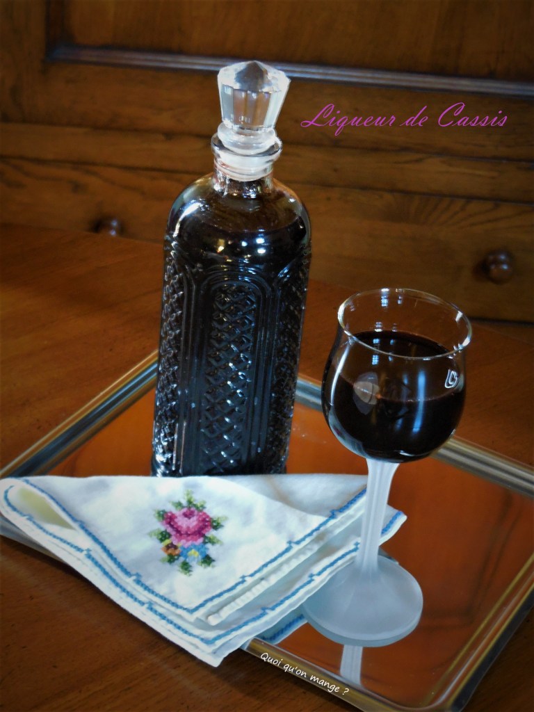 Liqueur de cassis maison – Quoi Qu'on Mange