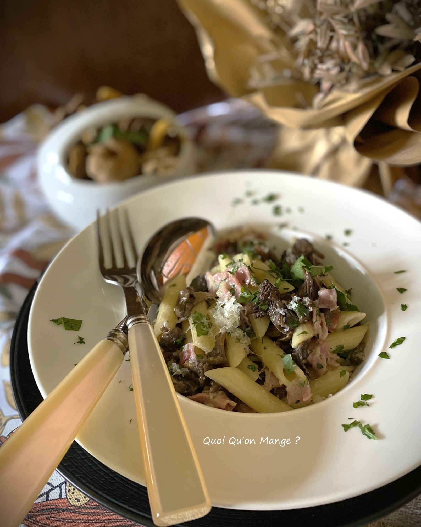 Penne crémeux aux girolles grises et au bacon – plat automnal de pasta ...