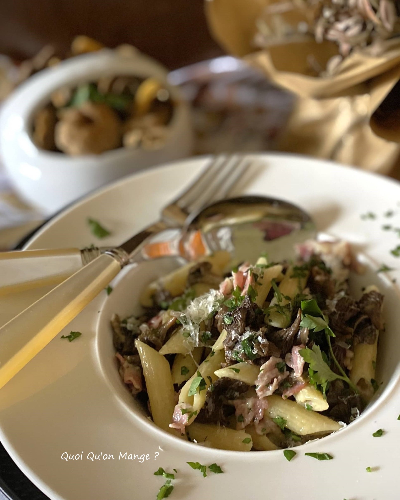 Penne crémeux aux girolles grises et au bacon – plat automnal de pasta ...
